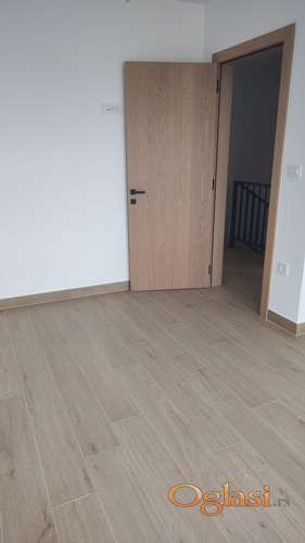 Kuća u Solarnoj dolini,neuseljavana