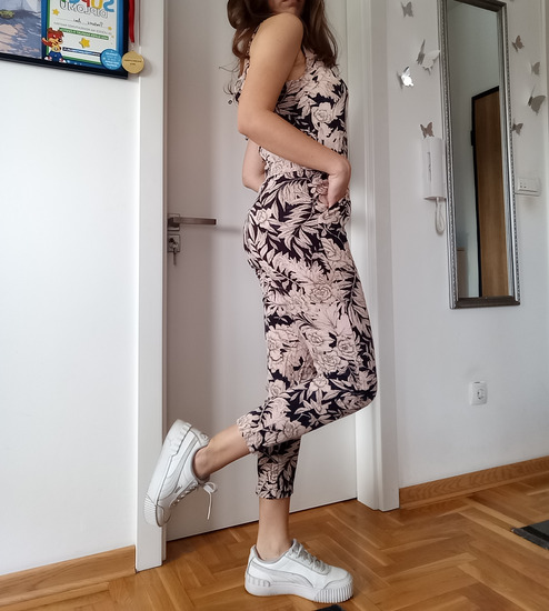 H&M šareni kombinezon od viskoze