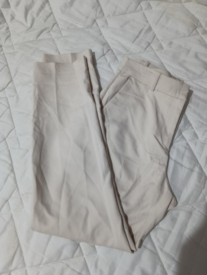 H&M bež poslovne pantalone