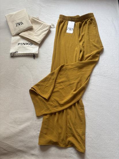 Zara nove pantalone S/M