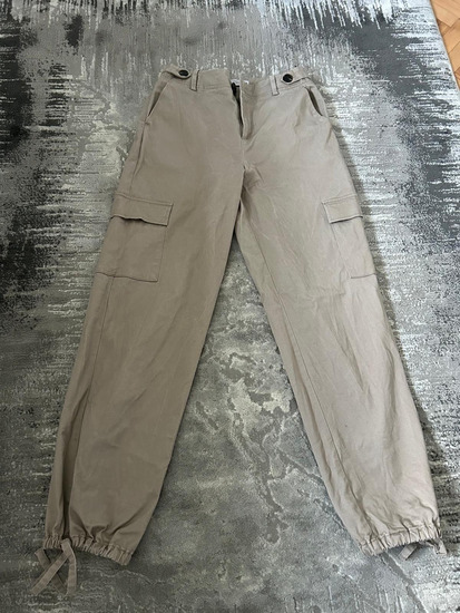 Zara pantalone