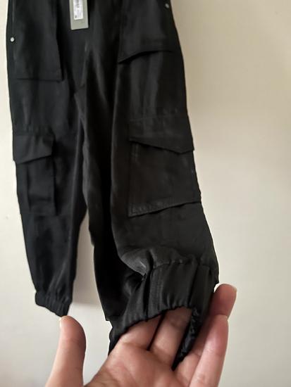 All Saints svilenkaste cargo pantalone, S-M, NOVO