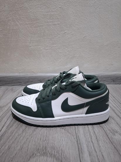 Nike Jordan 1 low Galactic Jade zenske patike