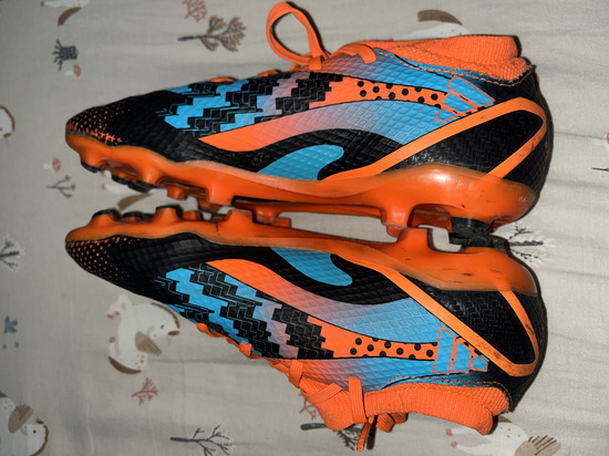 ADIDAS kopacke br 35 - kratko nosene