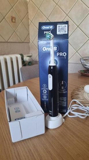 Oral b pro električna četkica za zube