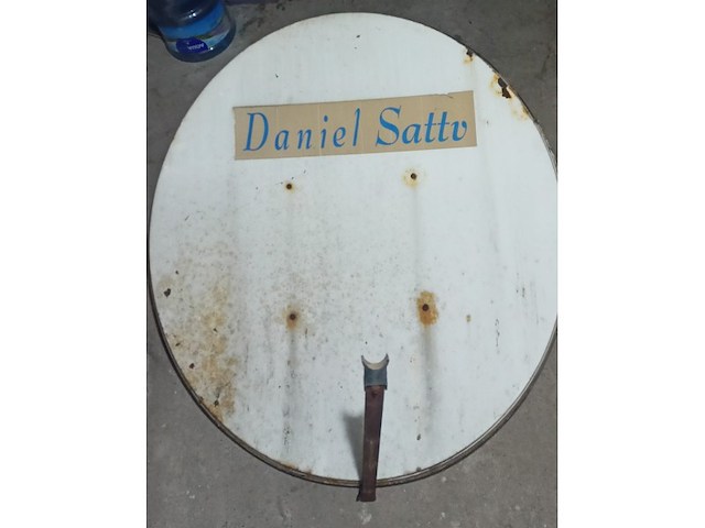 Satelitska antena 1,2 x 1,1, velika antena
