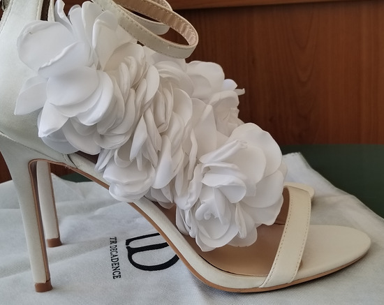 Nove svecane sandale True Decadence 40-41 by Asos