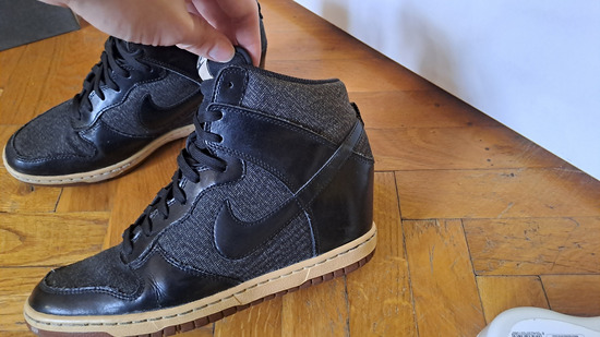 Nike Dunk Sky Hi Essential - patike na štiklu