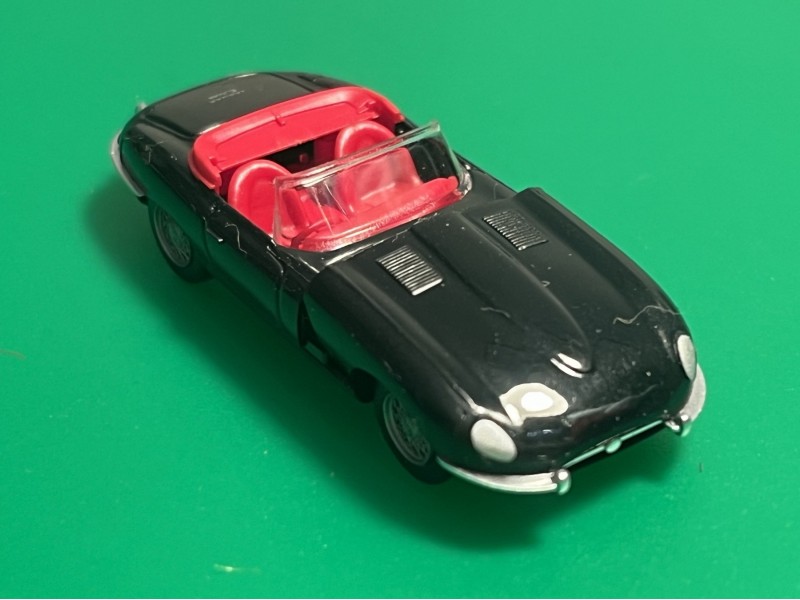 1:87 WIKING Jaguar E-Type XKE Cabrio [WH-67]