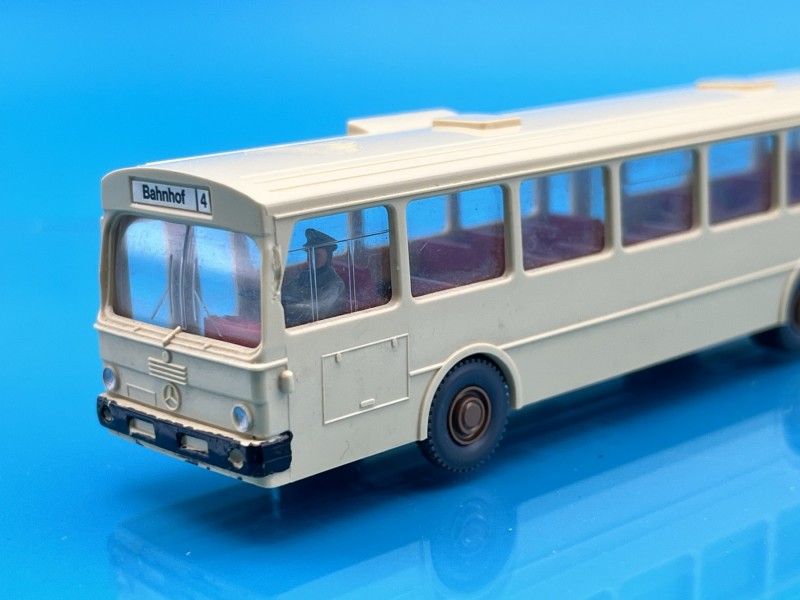 1:87 WIKING MB autobus sa vozačom [XD-26]