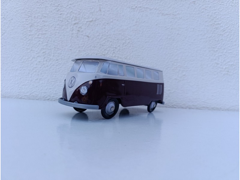 Volkswagen kombi kutija - Official - Christian Delorme