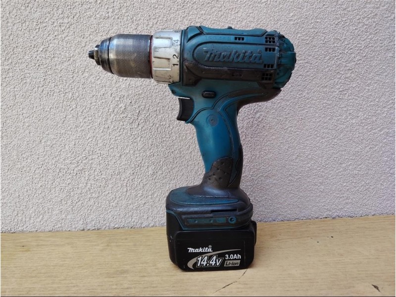 Makita aku srafilica 14.4V