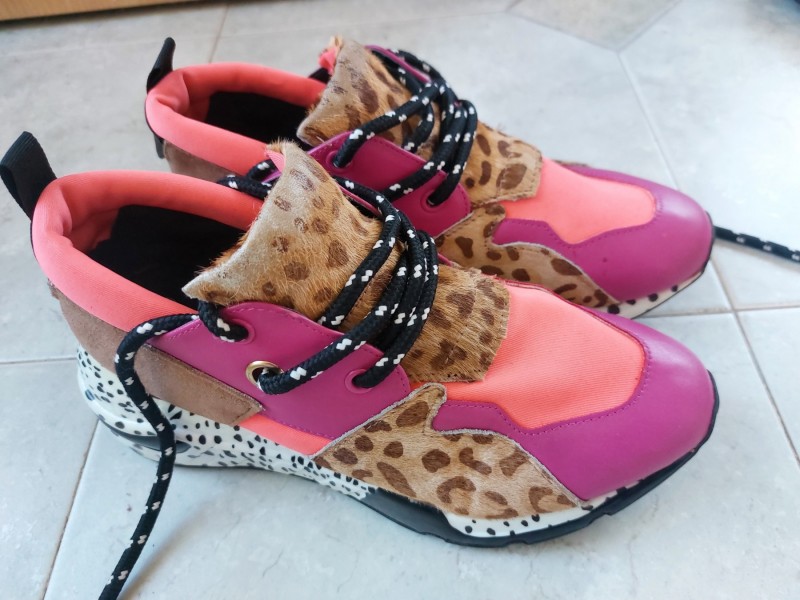 Steve Madden Cliff Leopard Print zenske patike 37