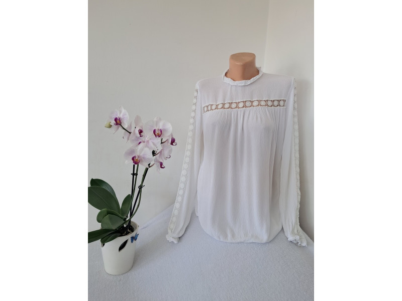 H&M bela bluza sa cipkom vel 36