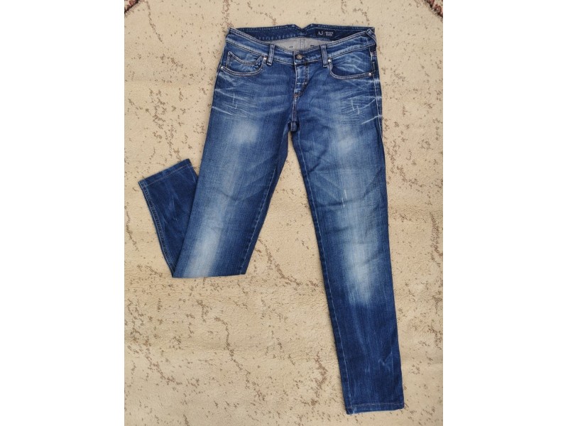 Farmerke Armani jeans 29