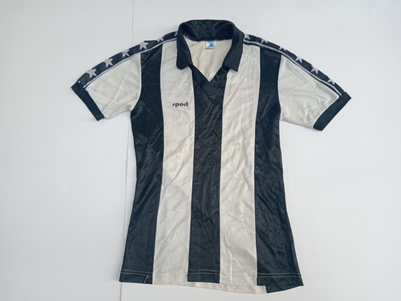 FK PArtizan dres Sport