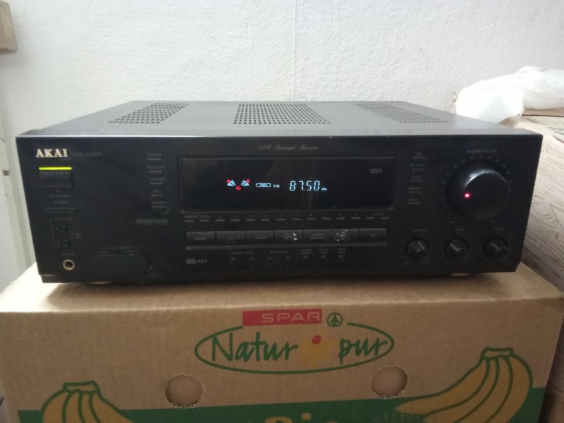 Akai stereo receiver