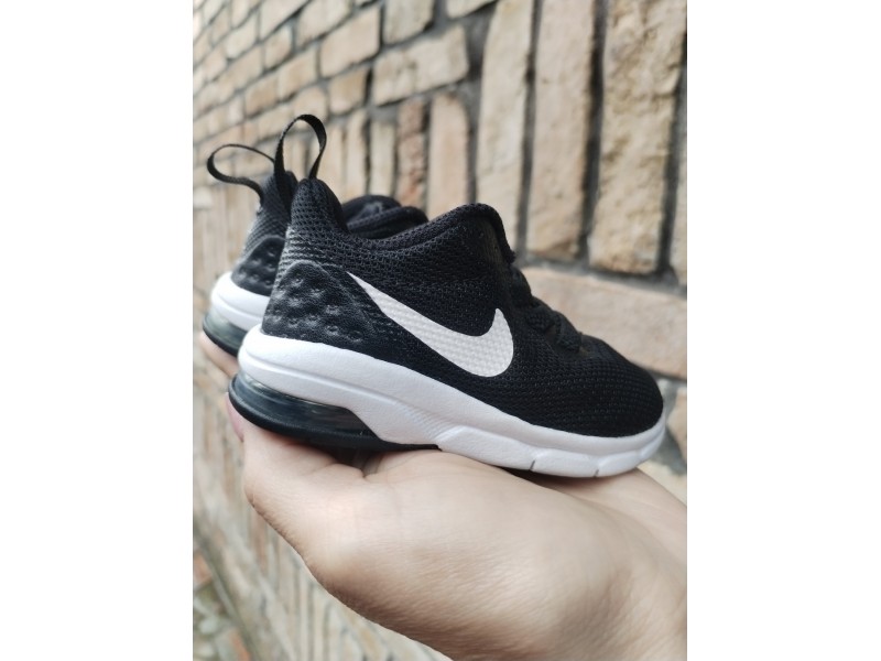 Nike patike za bebe vel 18,5 nove