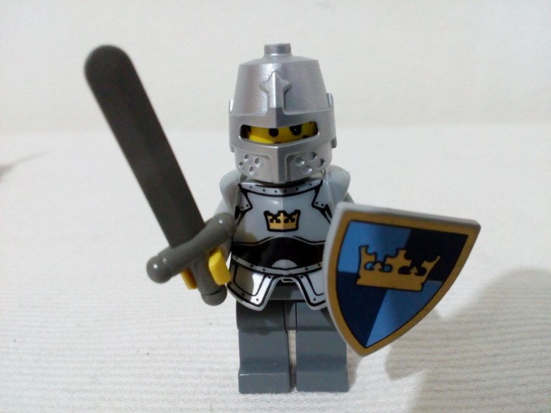 F6* LEGO FIGURA-CASTLE