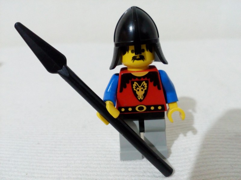 F12*LEGO FIGURA-CASTLE