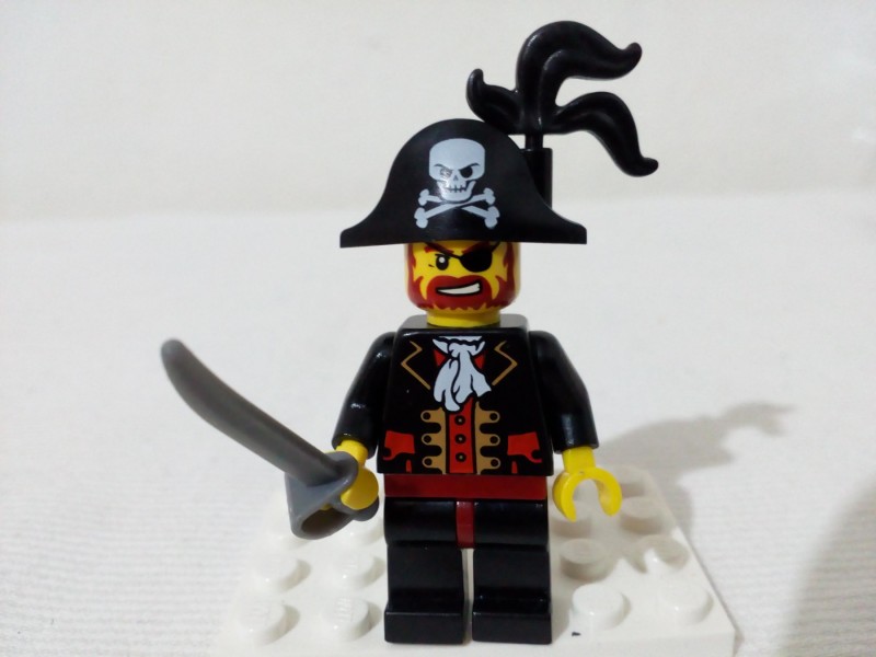 F28* LEGO FIGURA-Pirates