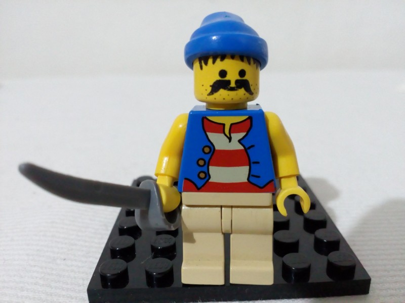 F32* LEGO FIGURA-Pirates