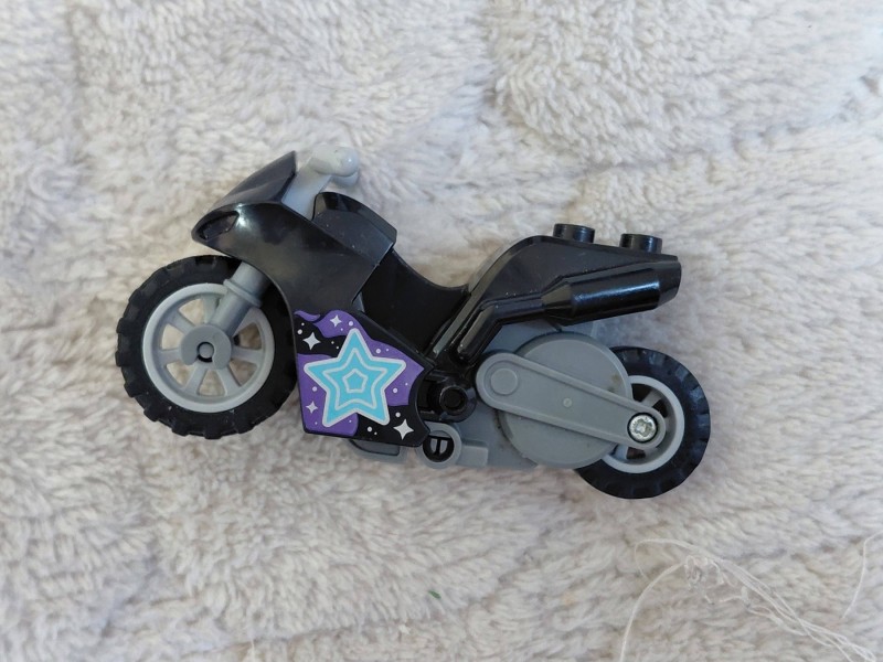 Lego motor sa zamajcem
