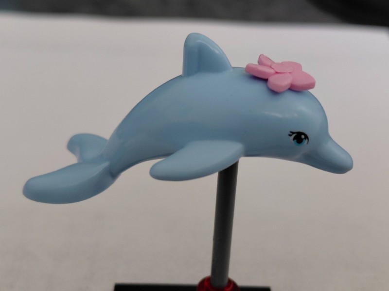 lego minifigura delfin