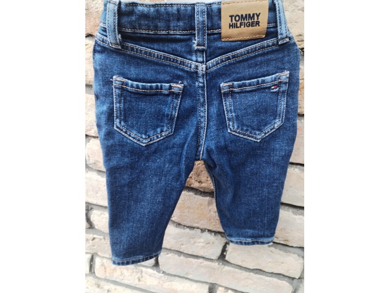 TOMMY HILFIGER farmerke za bebe decake vel 74