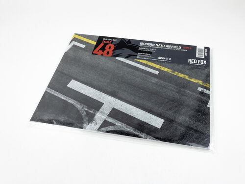 Red Fox Studio DB-48007 Modern NATO Airfield Type 8 (300 x 230 mm / Universal)