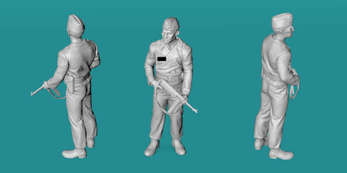 EMP3D 99200131-25 Niemiecki czołgista - stojący na warcie (1 Figurka)