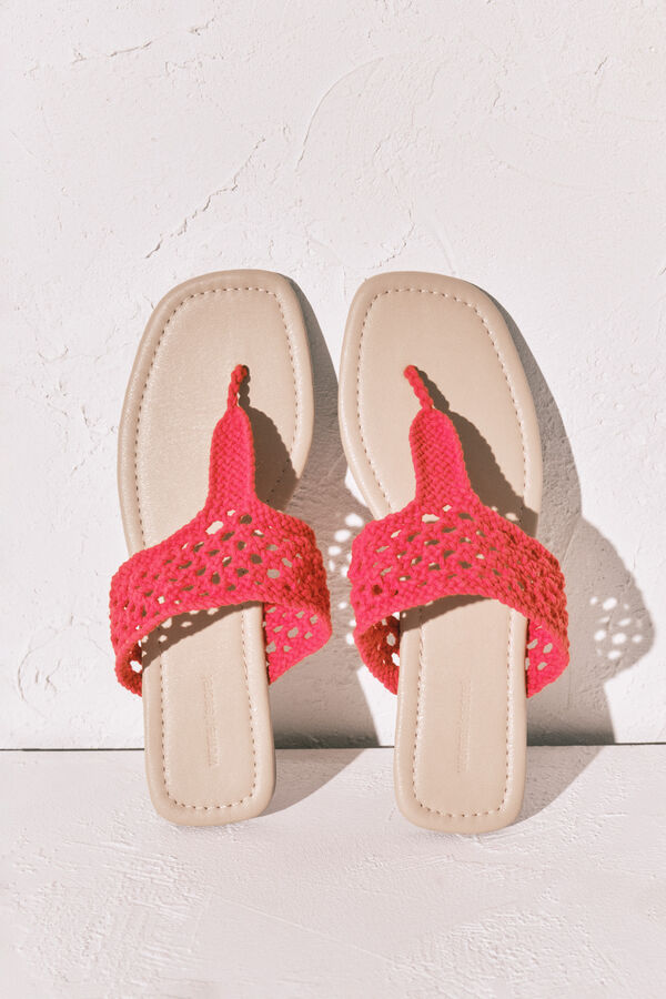 Rote Crochet-Sandalen