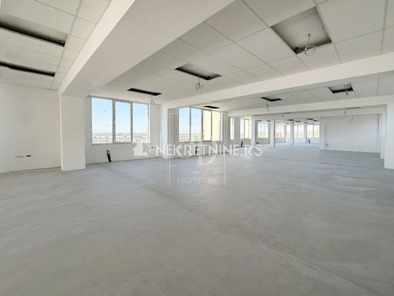 Izdavanje kancelarijskog prostora, Čukarica, 1150 m²