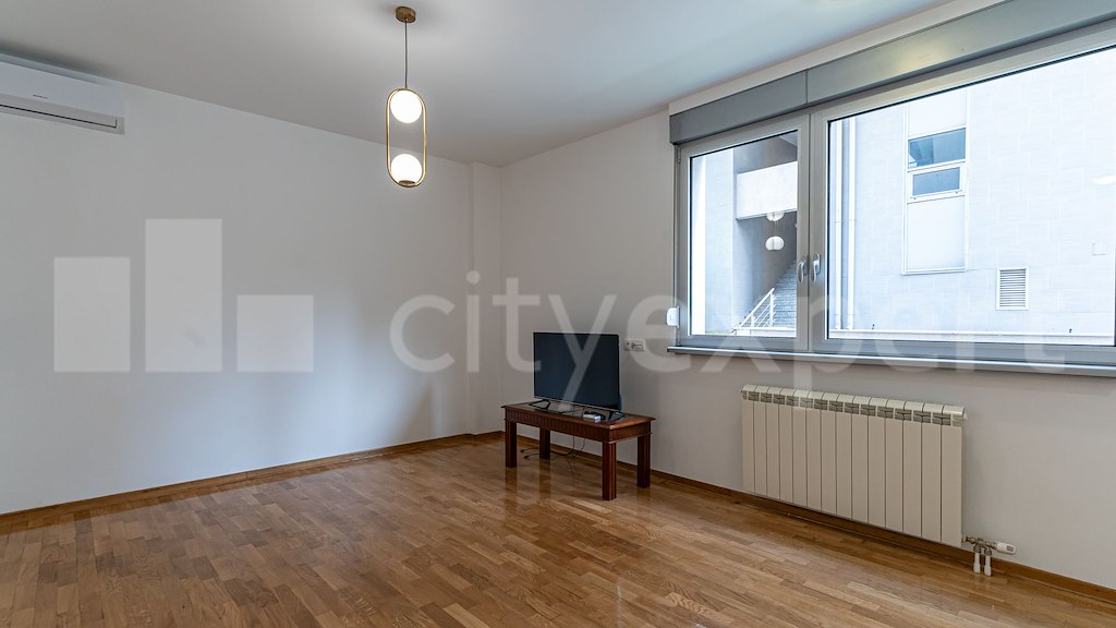 Stan za izdavanje BEZ PROVIZIJE: Dvosoban, 44m², Živka Davidovića, Zvezdara - 450€