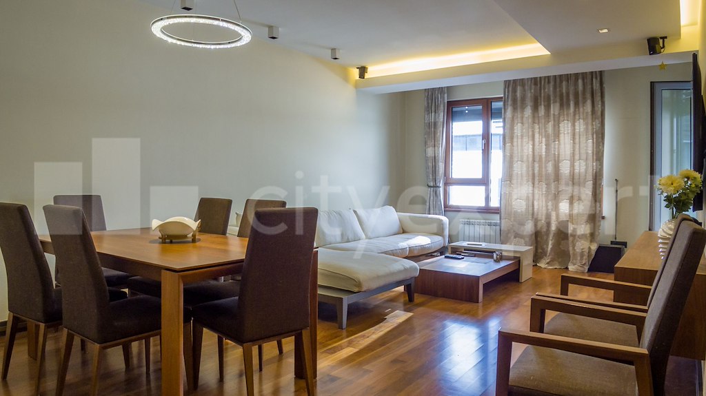 Stan za izdavanje BEZ PROVIZIJE: Dvosoban, 63m², Trešnjinog cveta, Novi Beograd - 1200€