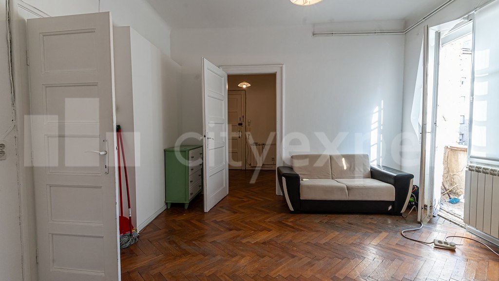 Poslovni prostor za izdavanje BEZ PROVIZIJE: Jednosoban, 33m², Bulevar despota Stefana, Stari grad - 480€