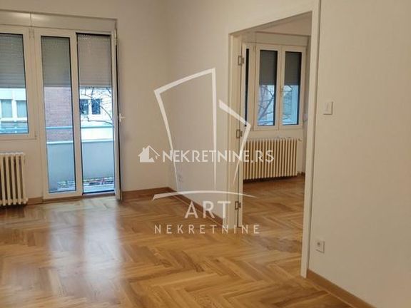 Lux salonac kod Narodnog Pozorišta, mereno 125m2 ID#14762