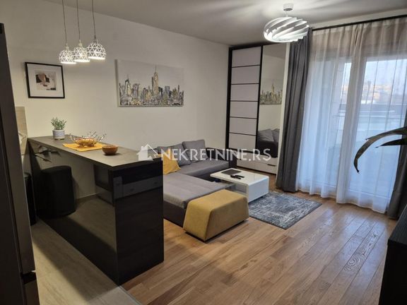 Izdaje se lux stan,Wellport kuli ID#19225