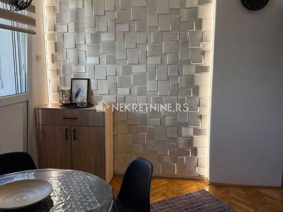 Odlična investicija – stan sa ocenom 9,7 na Bookingu. Stan od 43m² + 6m² terase + 4m² podruma