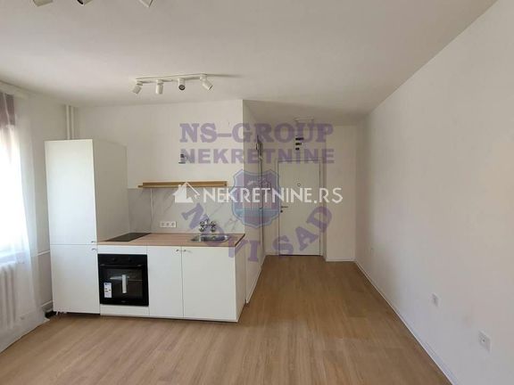Jednoiposoban stan na prestižnoj, izuzetno lepoj lokaciji