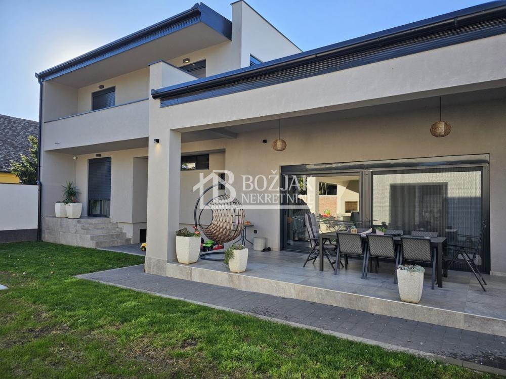 Moderna, luksuzna, spratna kuća, širi centar ID#2257
400.000 €