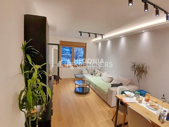 Zelena avenija, nov, 3.0, luksuzan, prelep pogled ID#10326