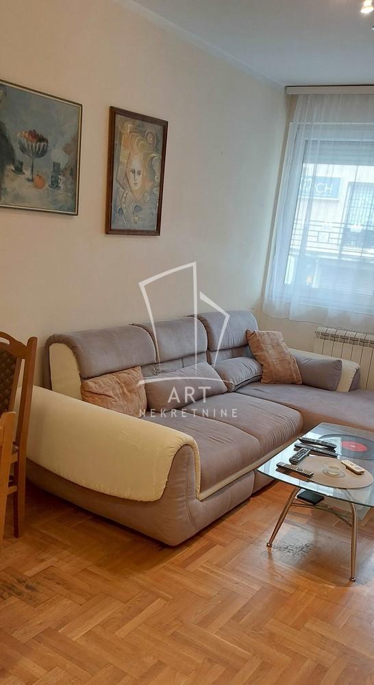 Lekino brdo, Maksima Gorkog, sa garažnim mestom ID#14794
450 €