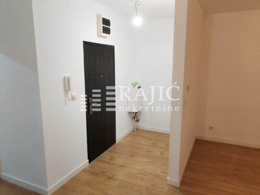 Zeleno brdo, Vladana Desnice, 52 m2, 2.0 #4503
500 €