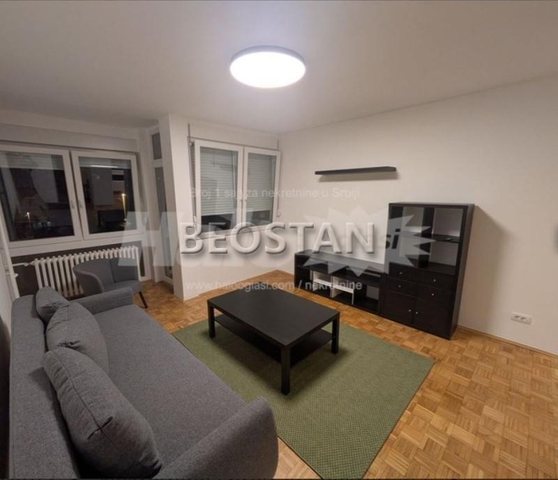 Novi Beograd - Blok 23 #67121
950 €