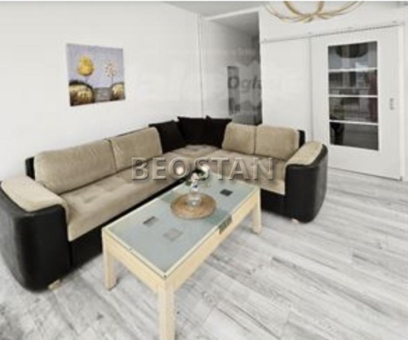 Novi Beograd - Blok 62 #67105
650 €