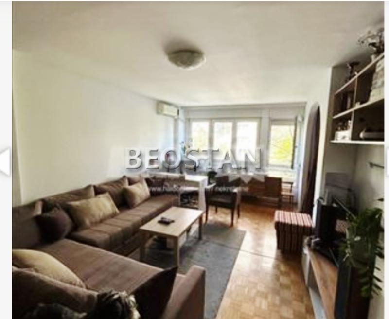 Novi Beograd - Blok 45 #67083
600 €