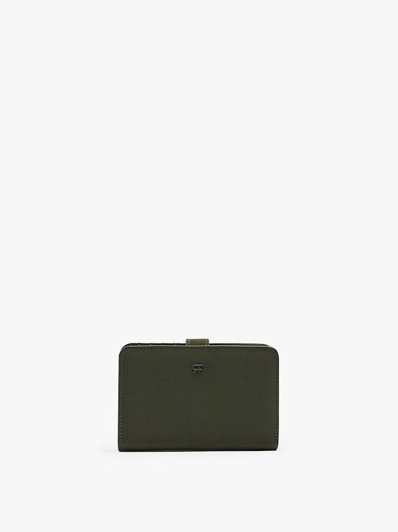 WALLET WITH SOFT TEXTURE