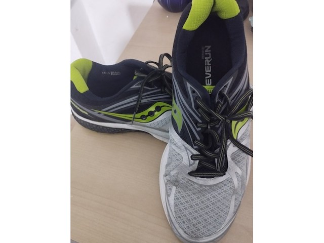 Saucony patike - lagane, udobne – povoljno!(br. 46,5)