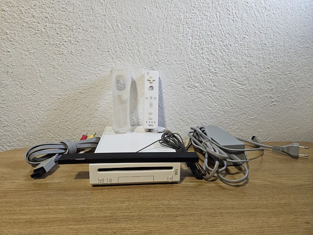 Bela Nintendo Wii konzola RVL-001 White Oprema dzojstik